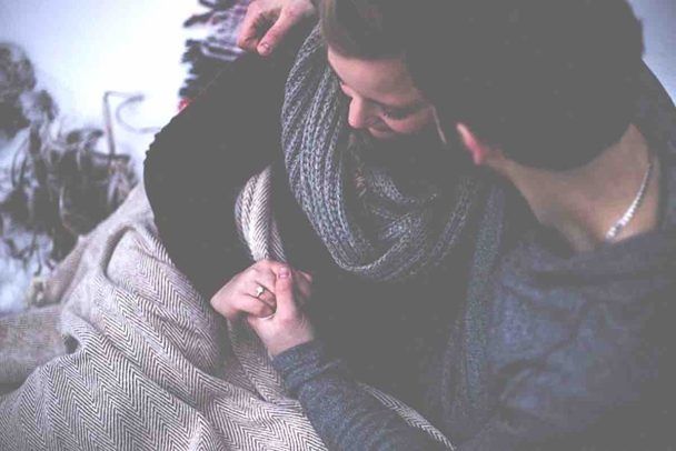 On laisse les câlins pour plus tard, les baisers pour plus tard, en ...